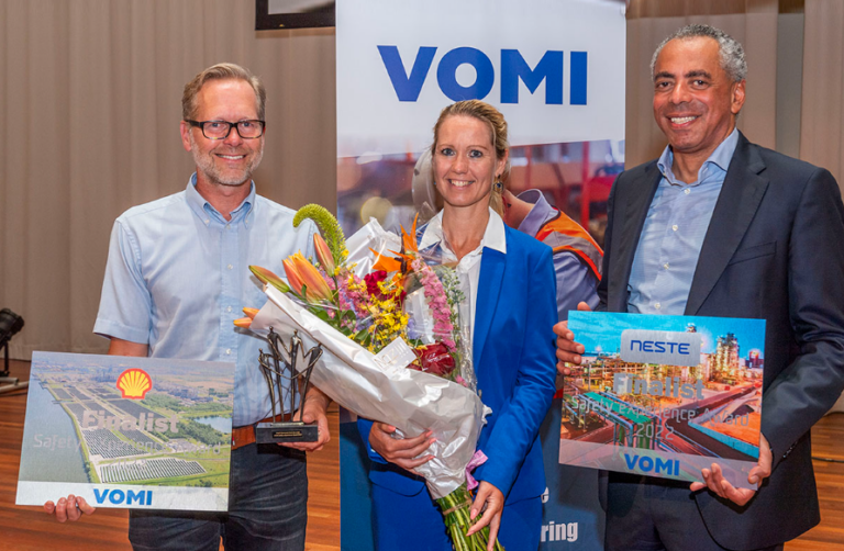 Shell Moerdijk winnaar veiligheidsaward VOMI - Europoort Kringen Magazine