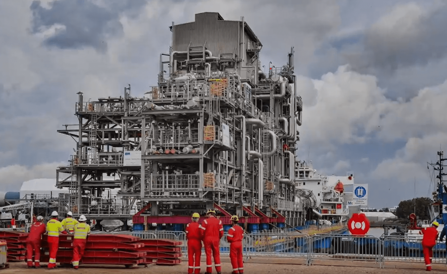 Modules biobrandstoffenfabriek in Pernis - Afvalgids